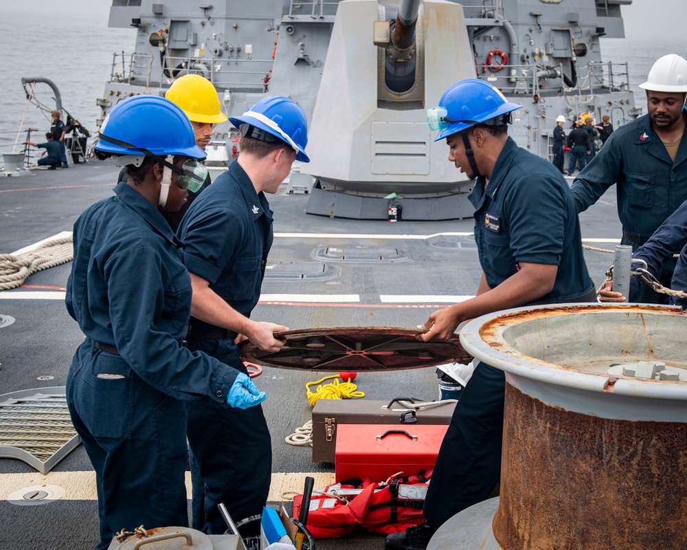 DVIDS - Images - USS Higbee Sailors Perform Capstan Maintenance [Image ...