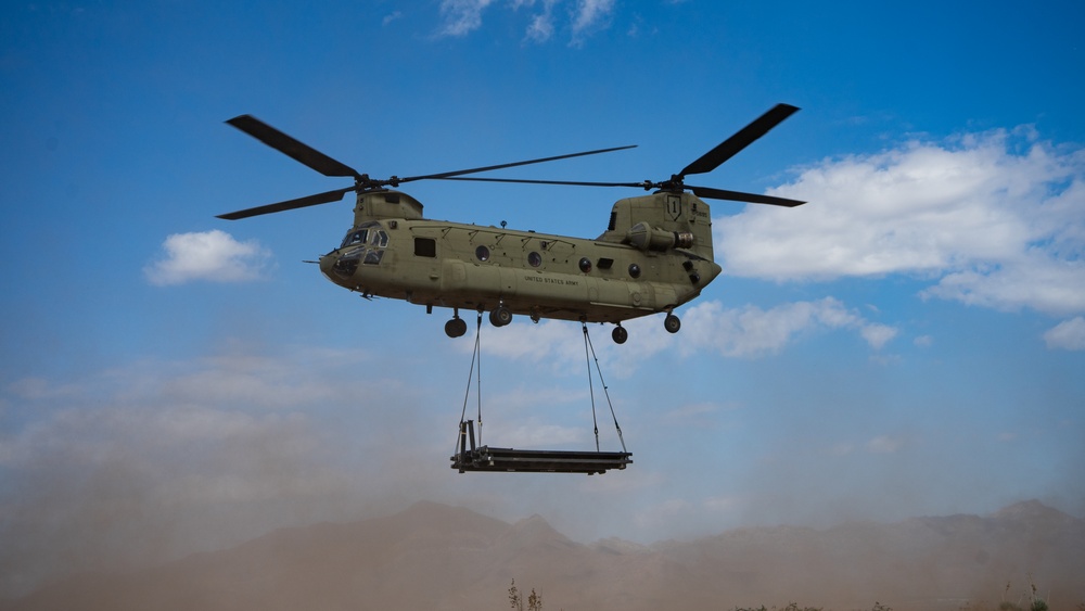 DVIDS - Images - 704th Brigade Support Battalion conducts slingload ...