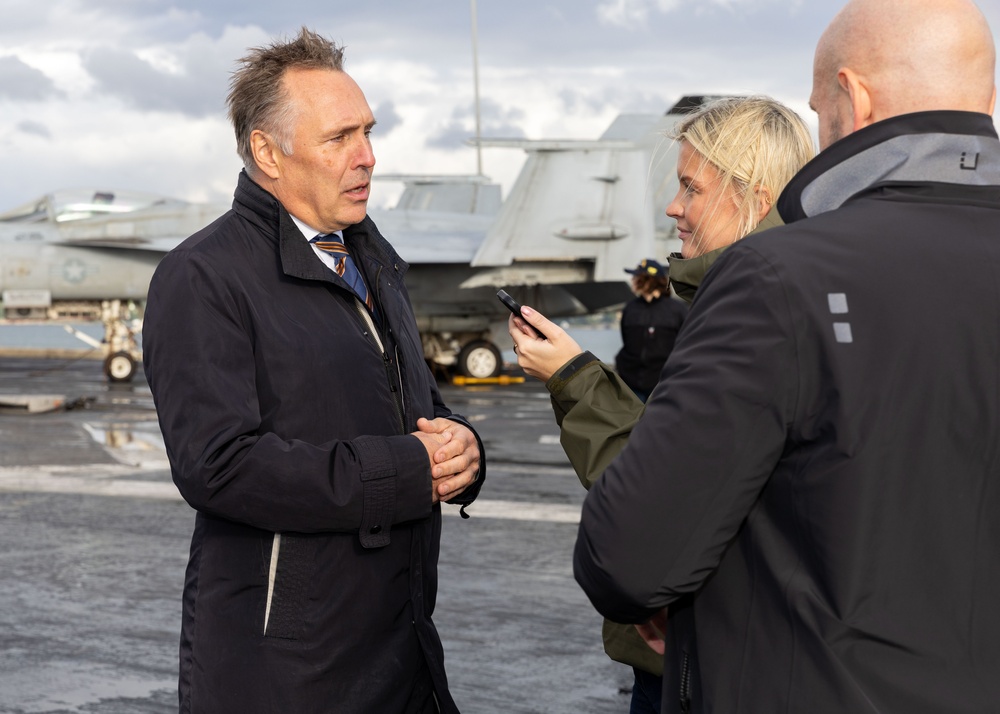 DVIDS - Images - USS Gerald R. Ford (CVN 78) Hosts Royal Norwegian ...