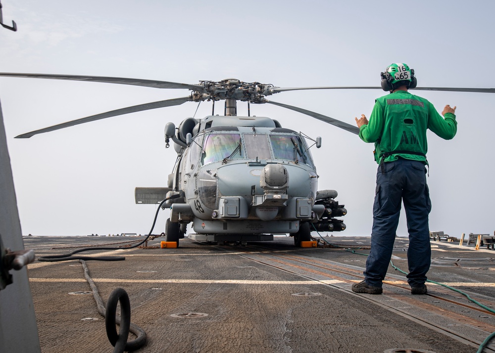 DVIDS - Images - USS Higbee Sailors Conduct Flight Operations [Image 2 ...
