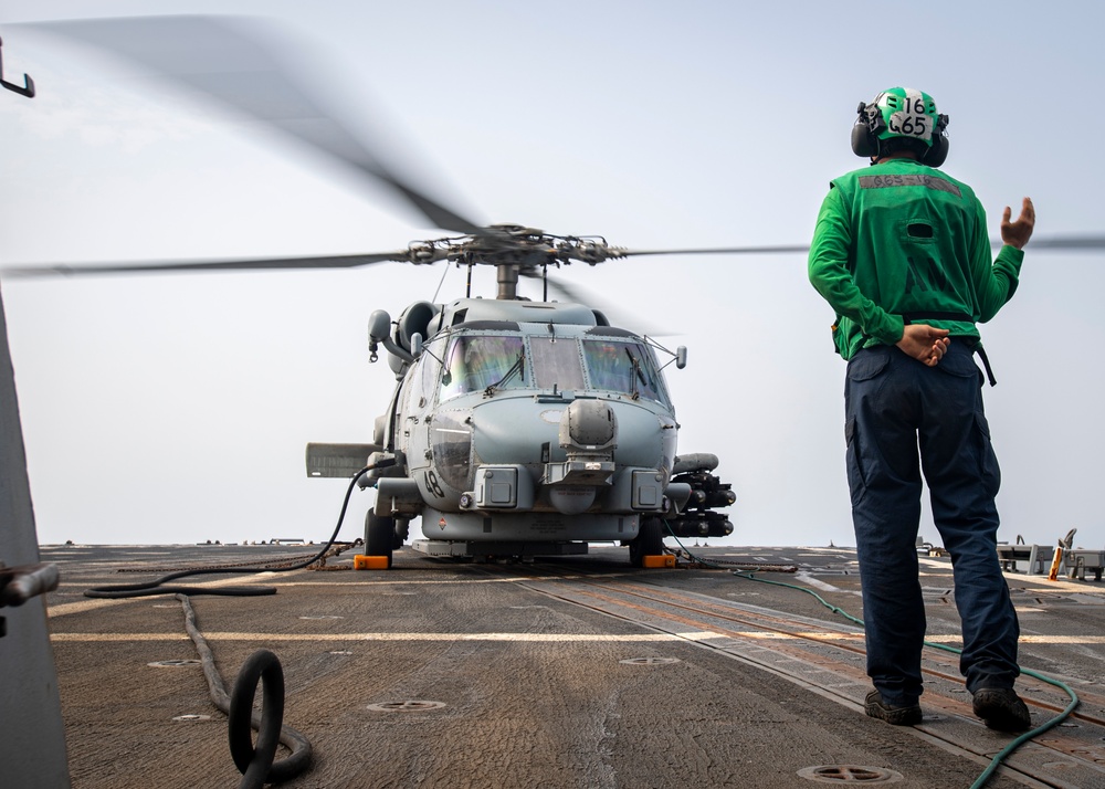DVIDS - Images - USS Higbee Sailors Conduct Flight Operations [Image 5 ...