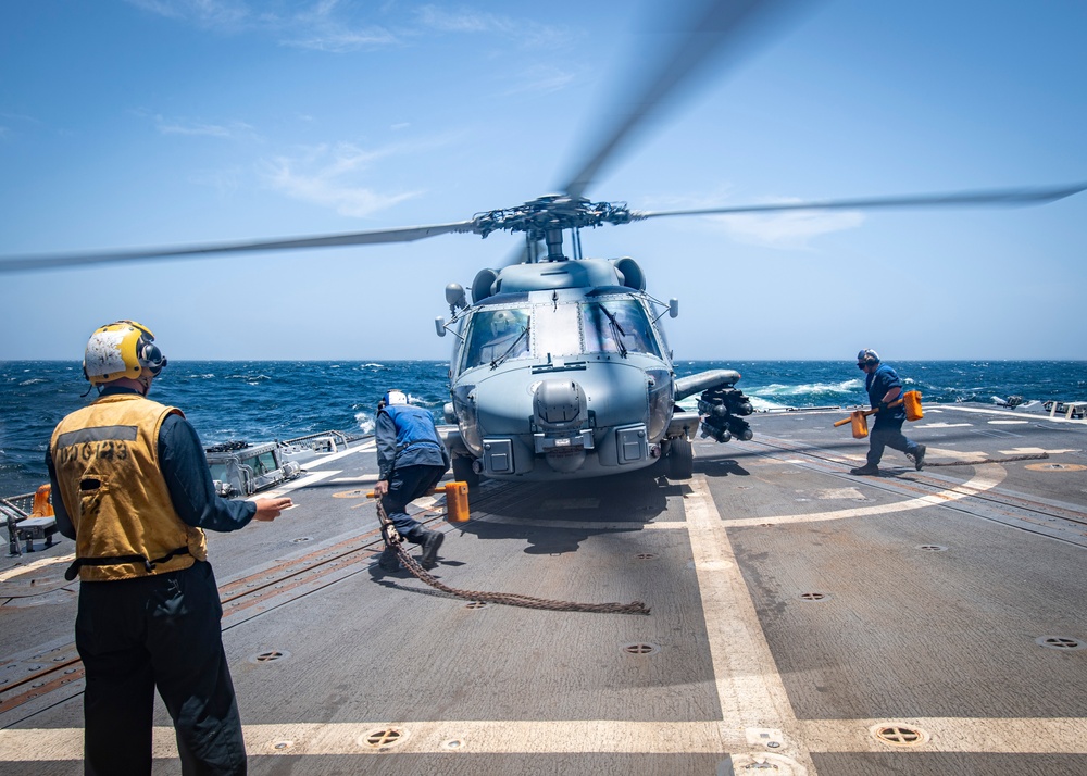DVIDS - Images - USS Higbee Sailors Conduct Flight Operations [Image 2 ...