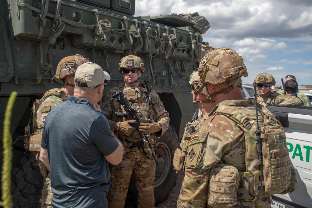 DVIDS - Images - U.S. Ambassador to Mexico visits JTF-SB Soldiers ...