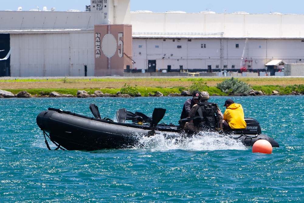 DVIDS - Images - U.S. Marines With 4th Reconnaissance Battalion Conduct ...