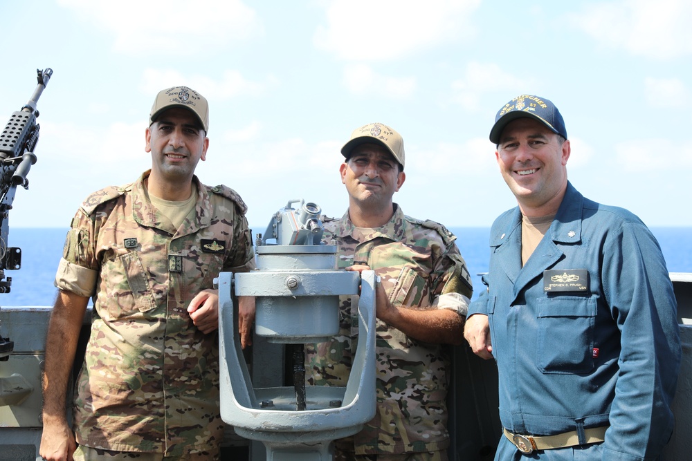 DVIDS - Images - USS Mitscher (DDG 57) conducts passing exercise ...