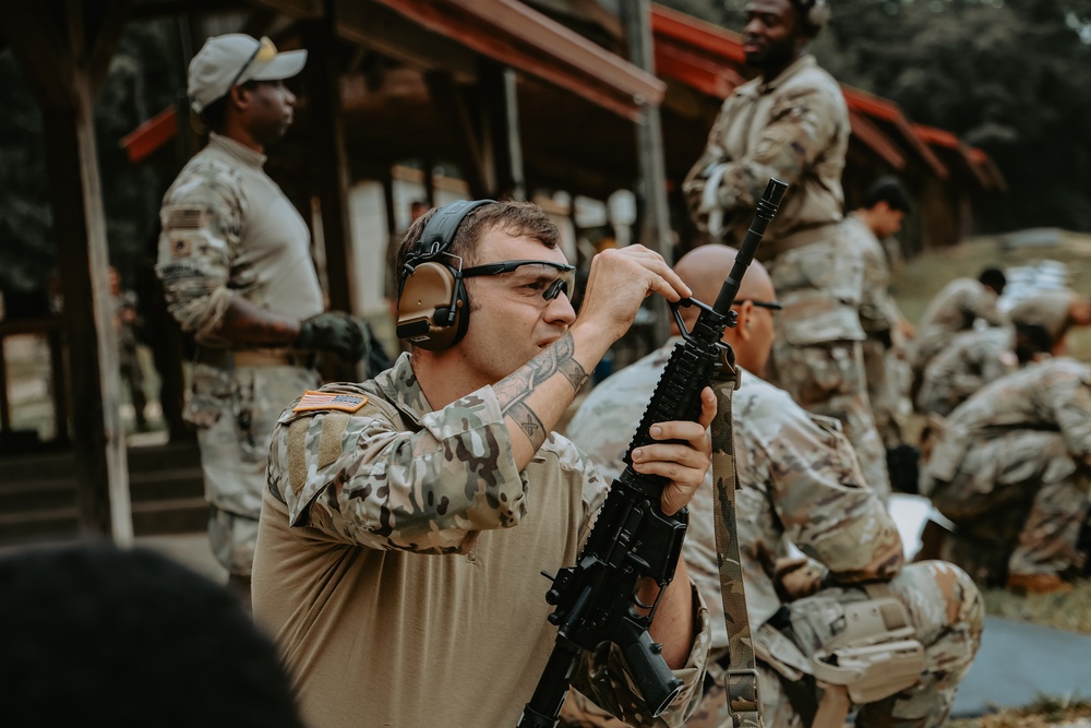 DVIDS - Images - USASOC Best Squad Competition [Image 3 of 9]