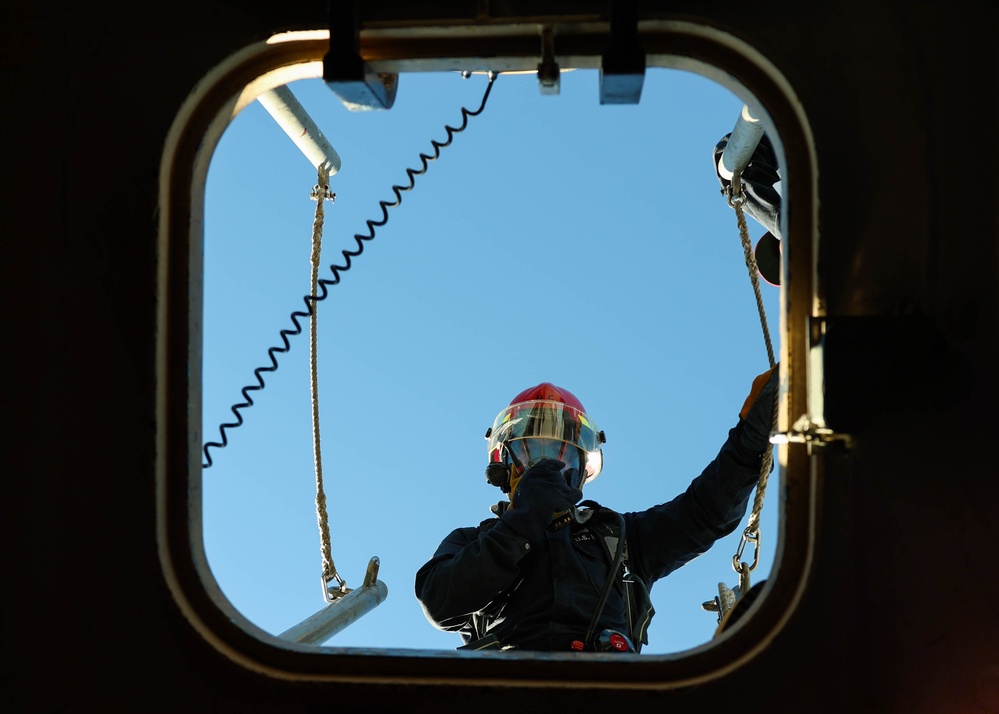 DVIDS - Images - USS Paul Ignatius (DDG 117) Damage Control Drill ...