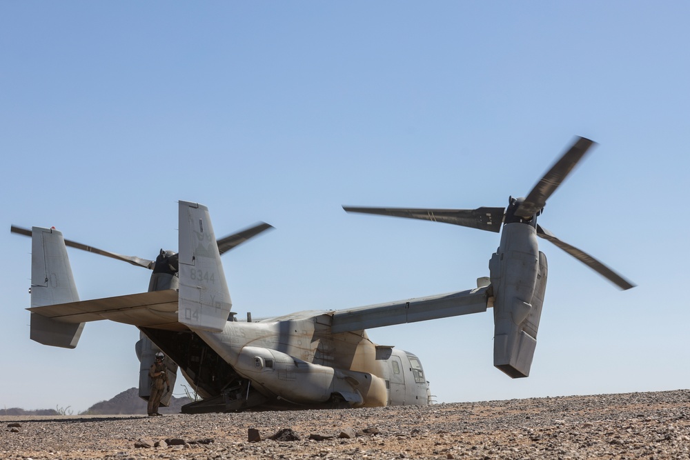 DVIDS - Images - WTI 1-26: Reduced Visibility Landings [Image 4 of 6]