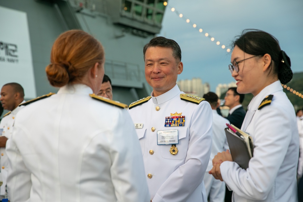 DVIDS - Images - C7F Attends Republic of Korea Navy Fleet Review ...