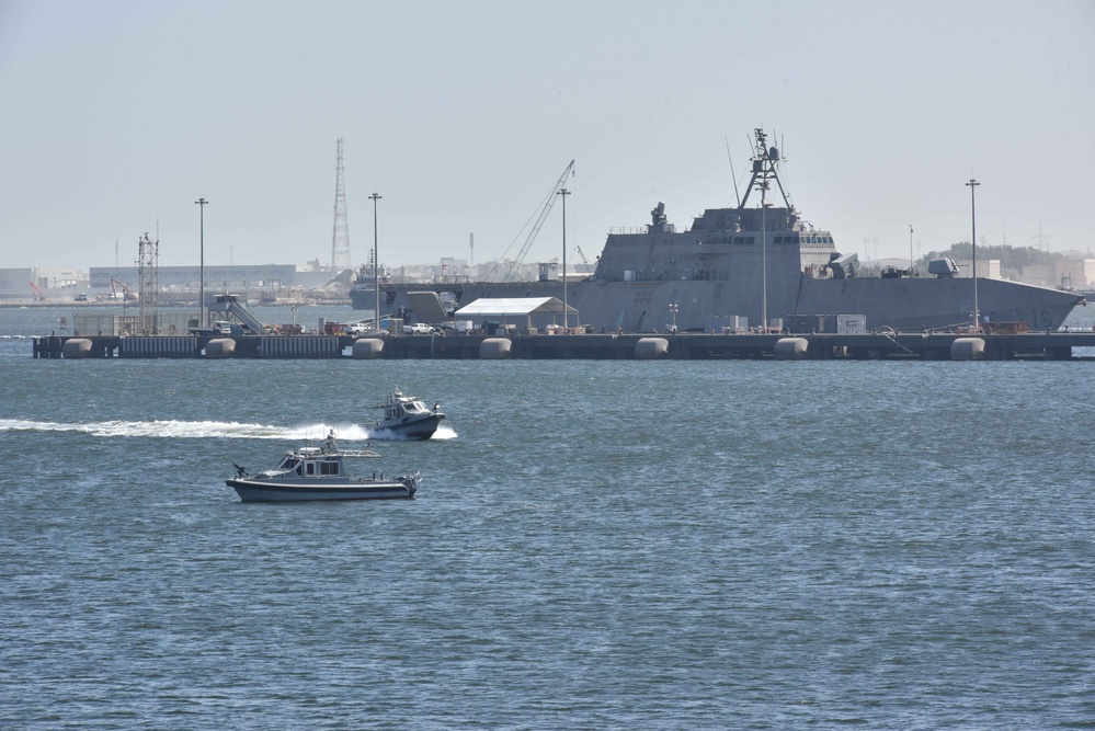 DVIDS - Images - NSA Bahrain Harbor Patrol Unit Drills [Image 6 of 6]