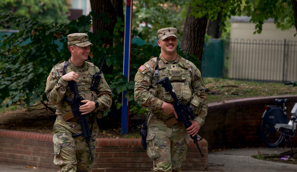 DVIDS - Images - National Guard patrol areas in Southwest D.C [Image 3 ...