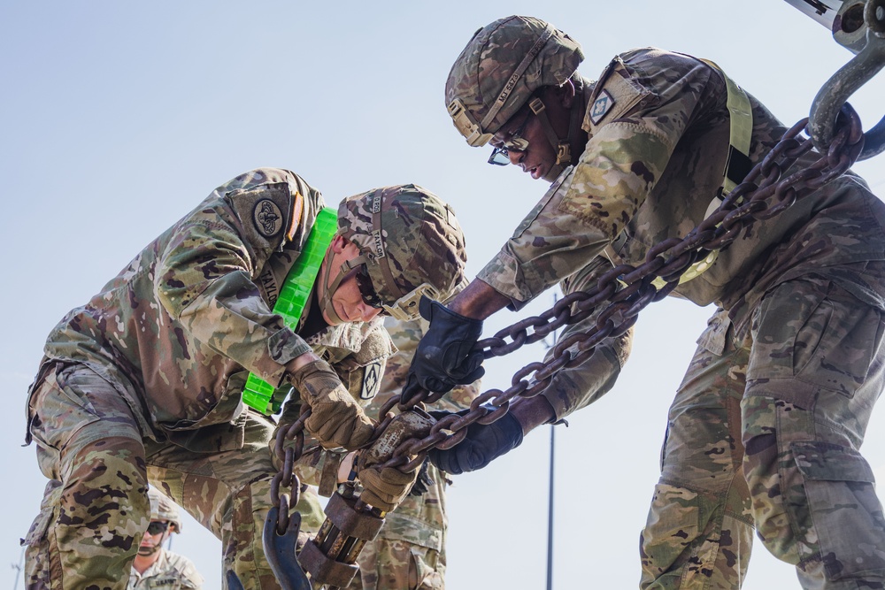 DVIDS - Images - 75th FA BDE Rail Load Training [Image 17 of 32]