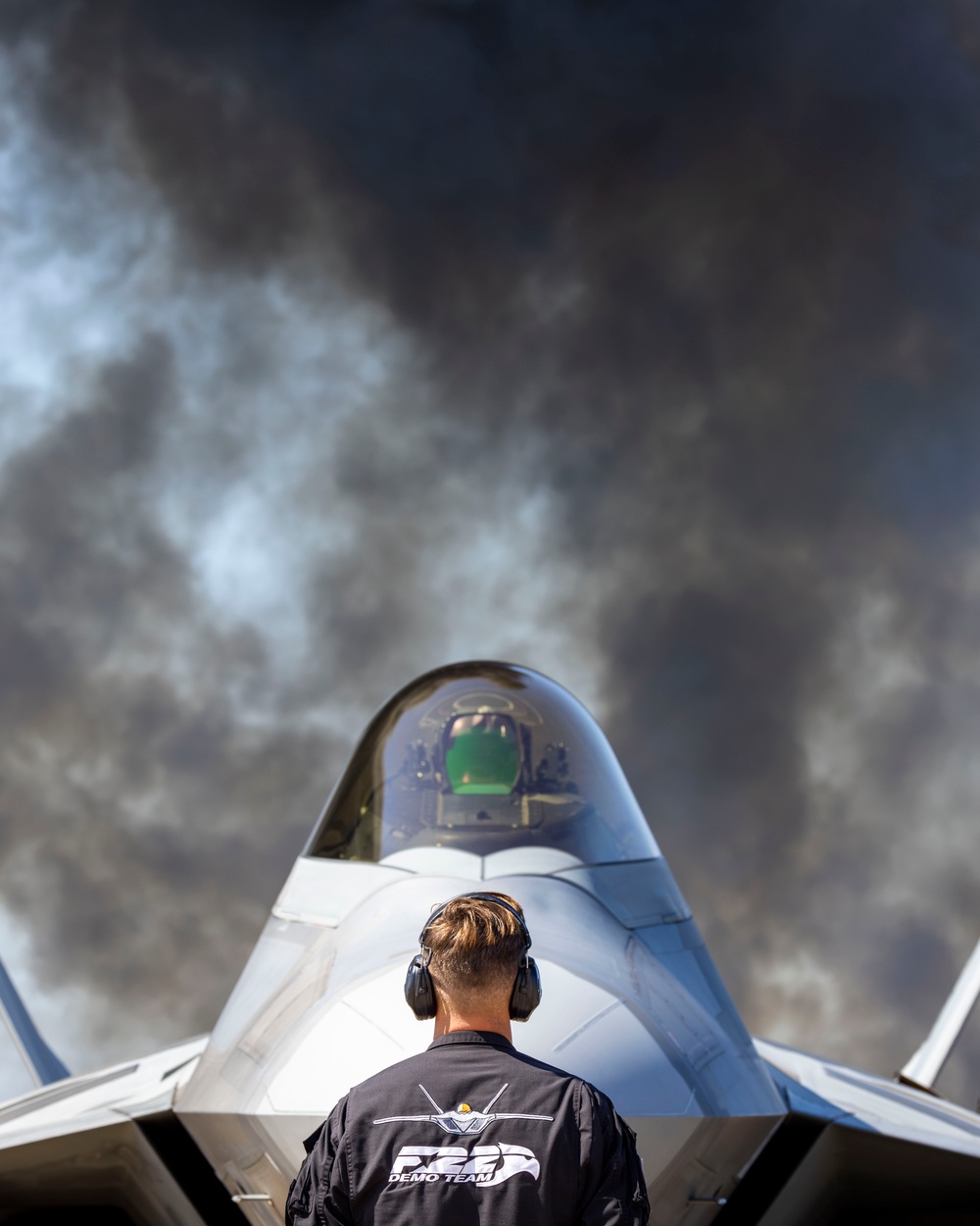 DVIDS - Images - Raptors on Deck: F-22 Showcases Air Superiority at NAS ...