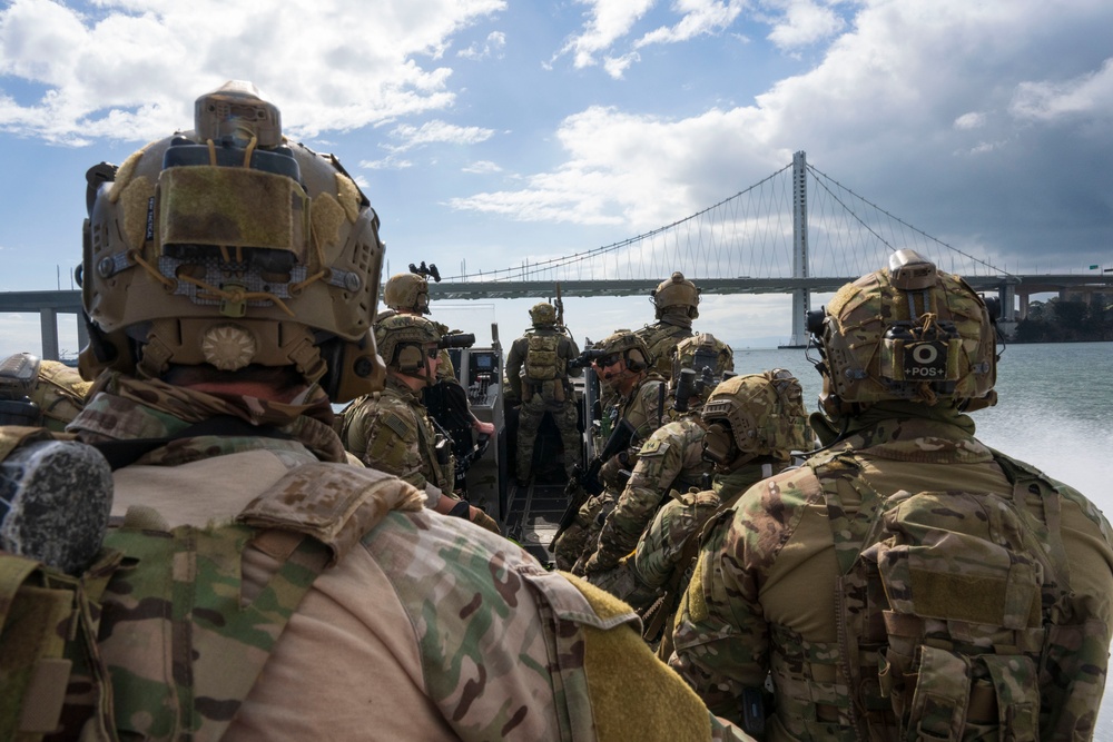 DVIDS - Images - U.S. Coast Guard Maritime Security Response Team (MSRT ...