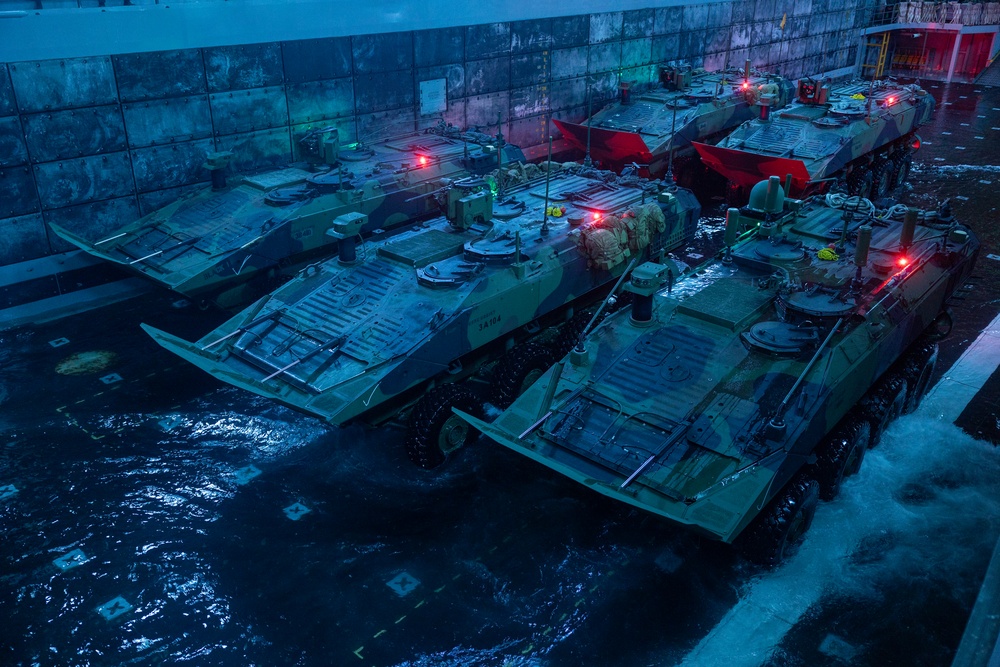 DVIDS - Images - U.S. Marines conduct night ACV operations on USS ...