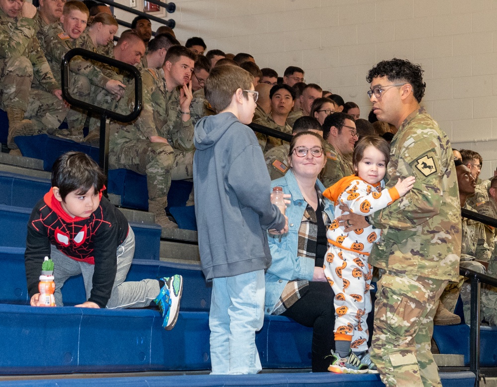 DVIDS - Images - Pa. National Guard Soldiers depart for year-long ...