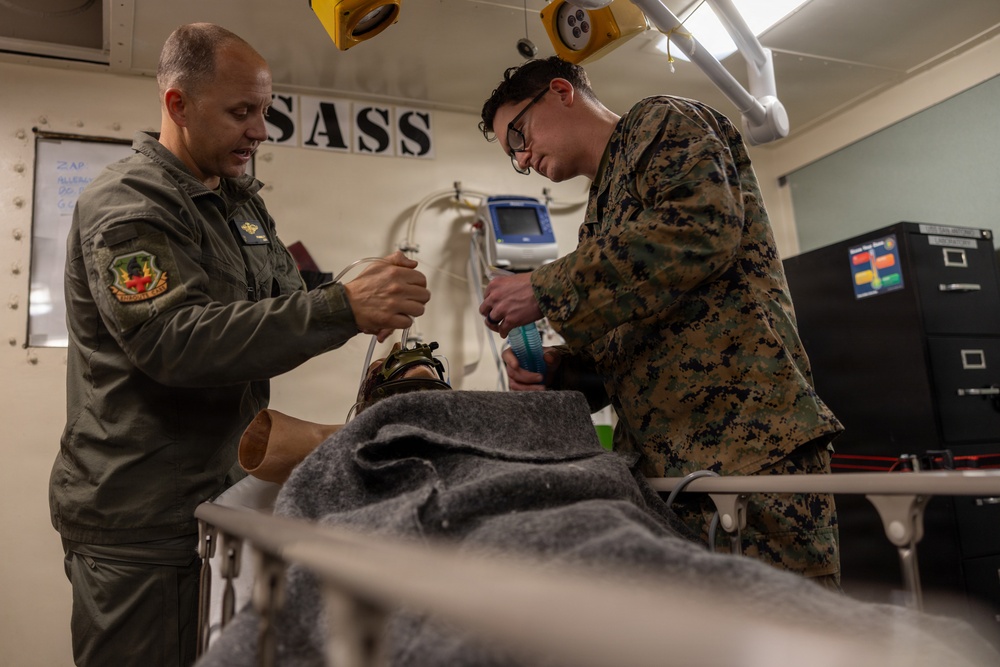 DVIDS - Images - 22nd MEU(SOC) | CLB 26 Corpsman Conduct En Route Care ...