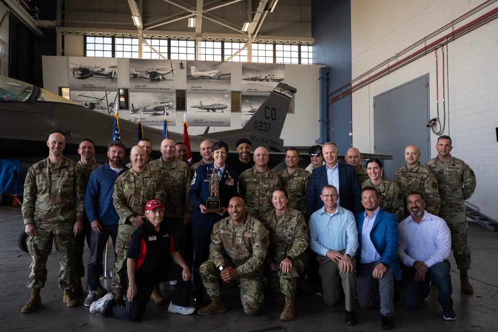 DVIDS - Images - U.S. Air Force Chief Master Sgt. Lisa Perry Retirement ...