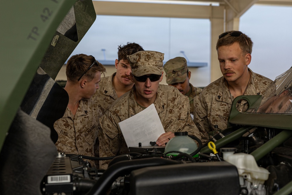 DVIDS - Images - Marines take Army’s ISV Operator Course for use on ...