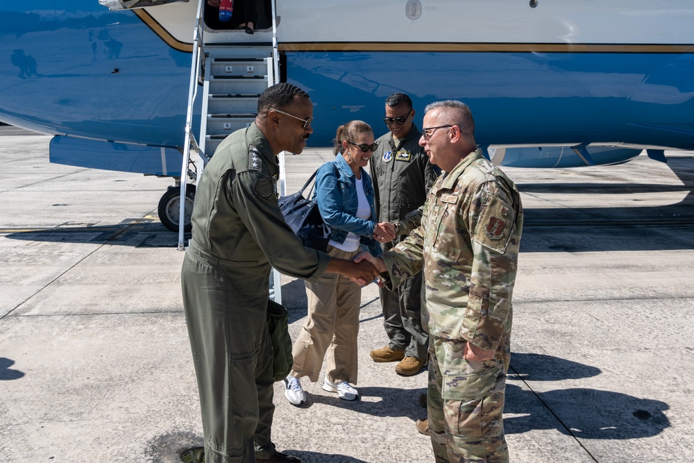 DVIDS - Images - SOUTHCOM commander visits 156th Wing [Image 17 of 20]