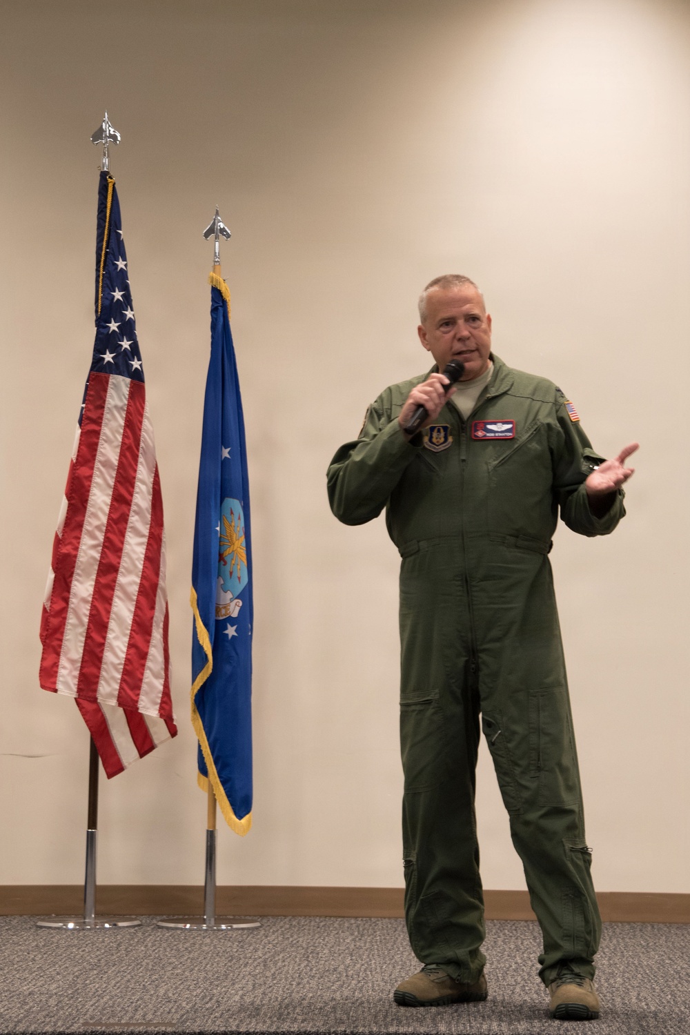 DVIDS - News - Commander updates wing