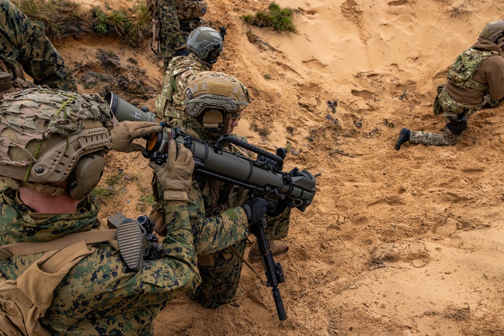 DVIDS - Images - U.S. FASTEUR Marines train Latvian Mobile Response ...