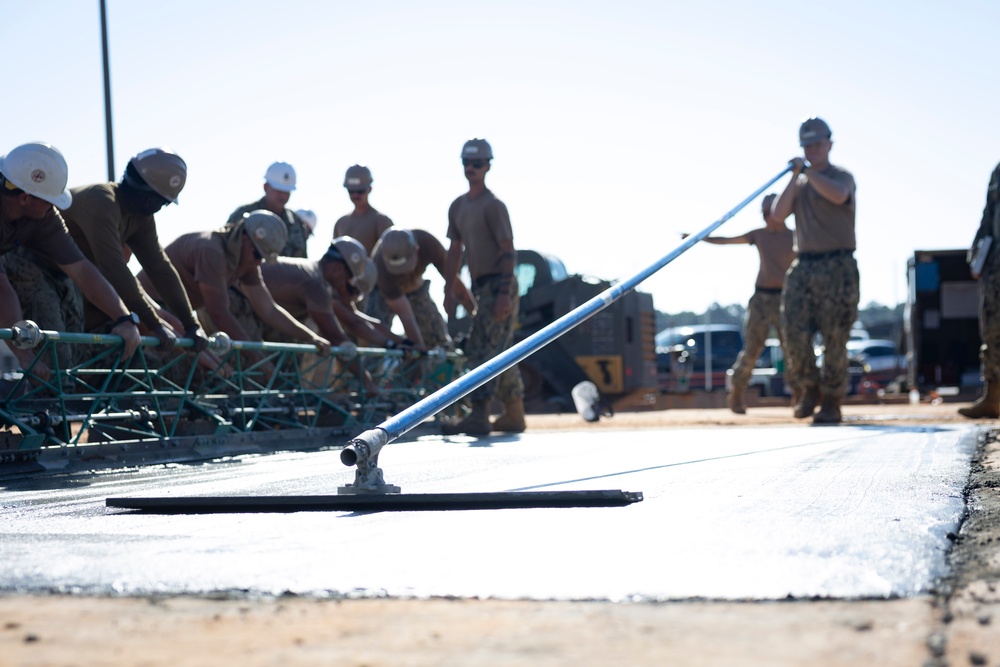 DVIDS - Images - NMCB 133 Conducts Homeport Operations [Image 10 of 35]