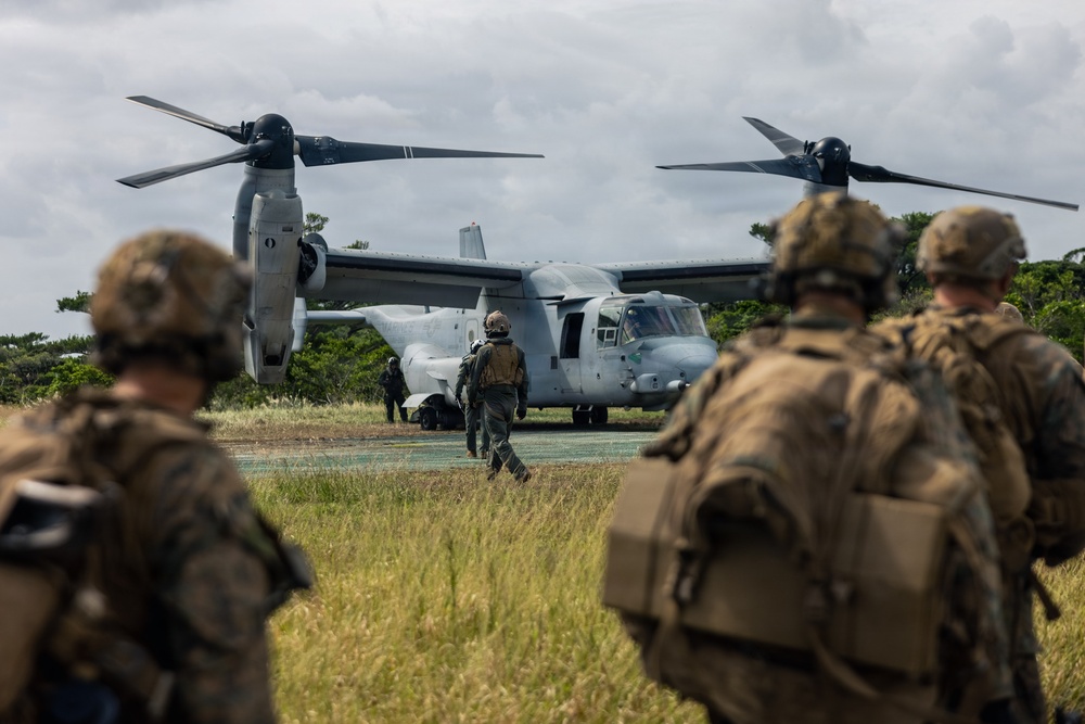 DVIDS - Images - Marines with 2/7 Receive Air Extract from Field ...