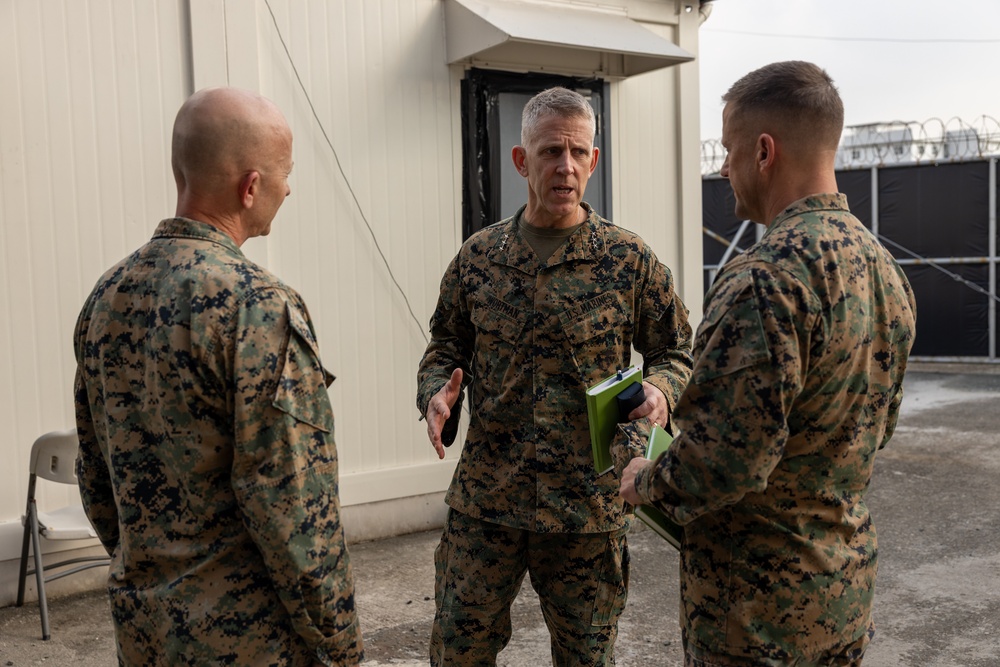 DVIDS - Images - I MEF Commander Visits Camp Aguinaldo to Discuss ...