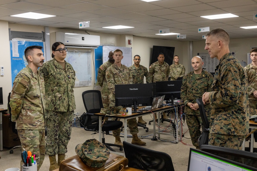 DVIDS - Images - I MEF Commander Visits Camp Aguinaldo to Discuss ...