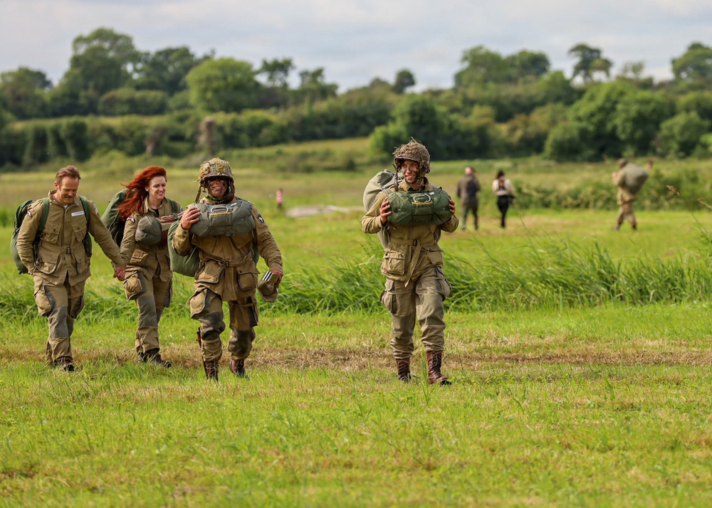 DVIDS - Images - D-Day 81: Multinational Airborne Jump in Normandy ...