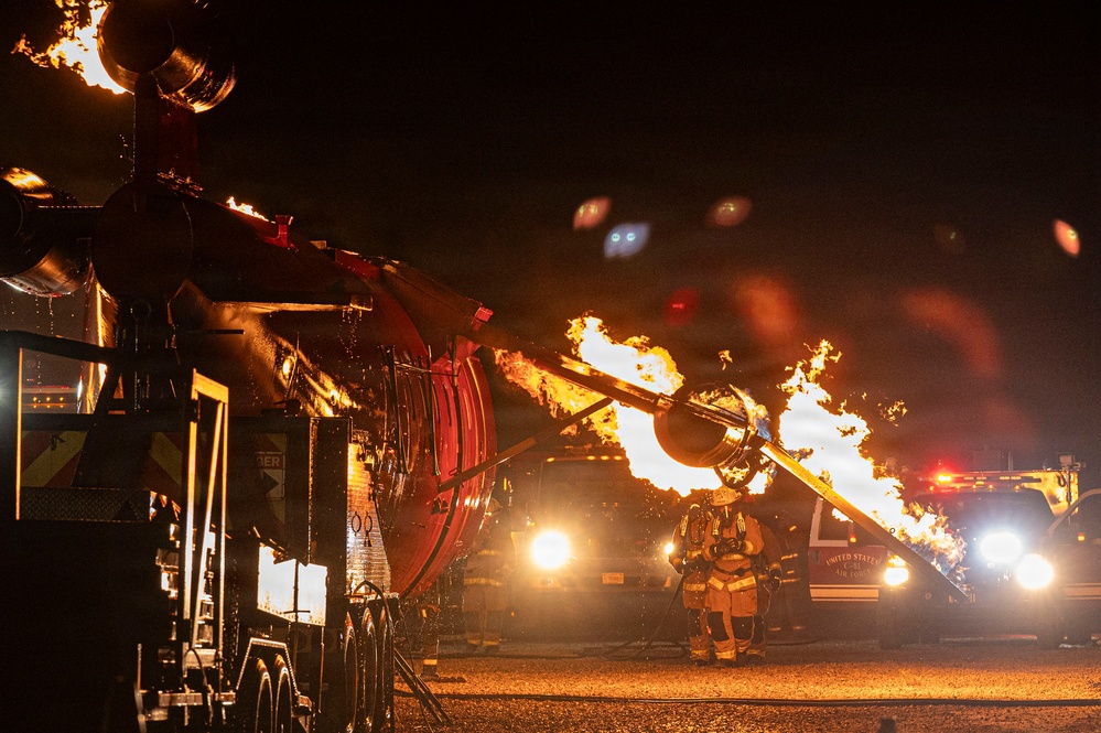 DVIDS - Images - On Scene After Sunset [Image 8 of 17]