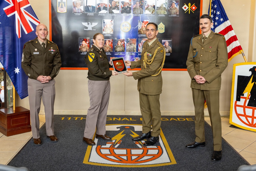 DVIDS - Images - Australian MPEP Closure Ceremony [Image 3 of 4]