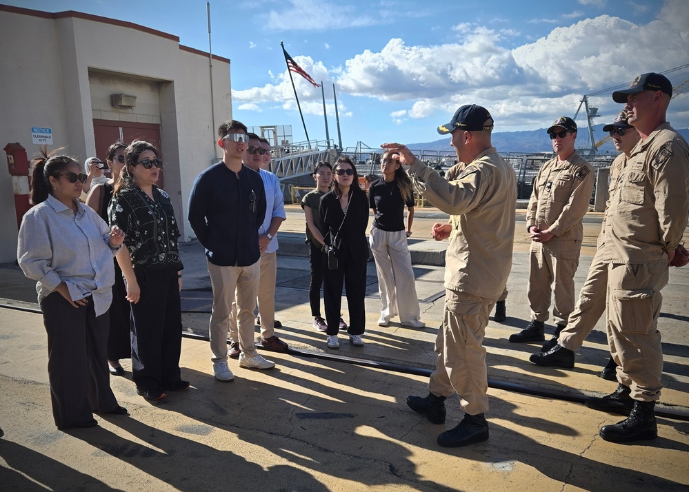 DVIDS - Images - COMPACFLT host Singapore journalist and academics ...