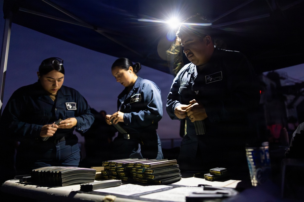DVIDS - Images - 11th MEU Sailors, Marines Conduct Small Arms ...