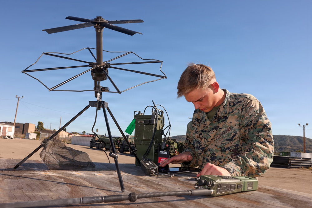 DVIDS - Images - Steel Knight 25: MWSS-372 HOLF Insert [Image 1 of 7]