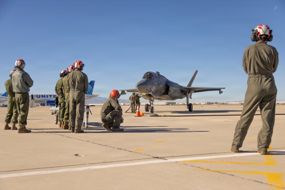 DVIDS - Images - Steel Knight 25: MWSS-372 conducts FARP operations ...