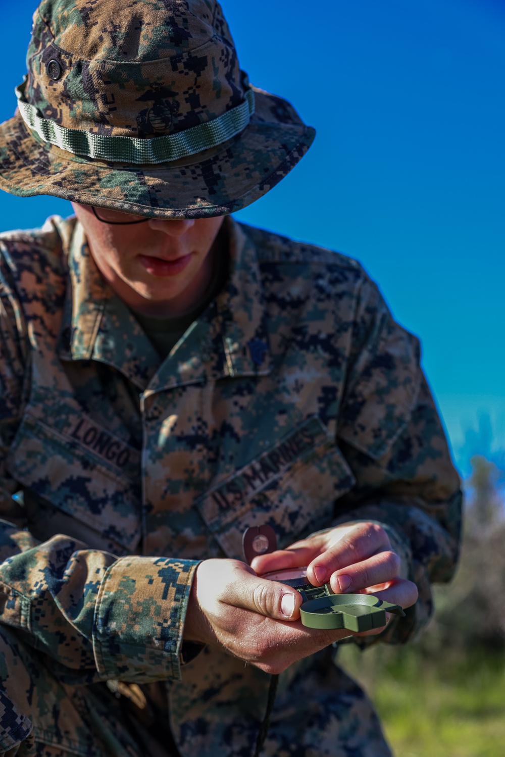 DVIDS - Images - 9th Comm Marines participate in land navigation course ...