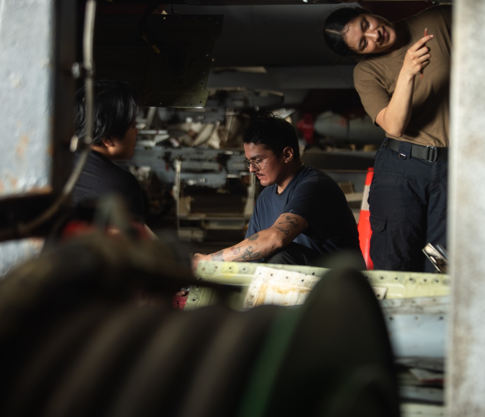 DVIDS - Images - Nimitz Conduct Routine Maintenance on Aircraft [Image ...