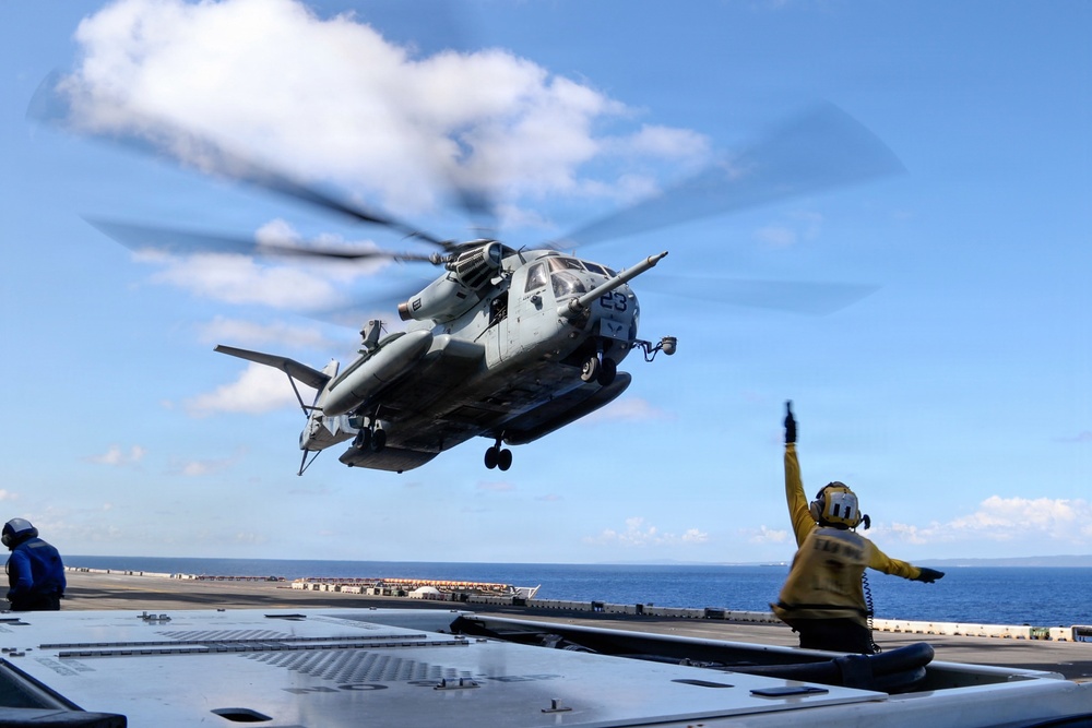 DVIDS - Images - 22nd MEU(SOC) | Flight Operations Aboard USS Iwo Jima ...