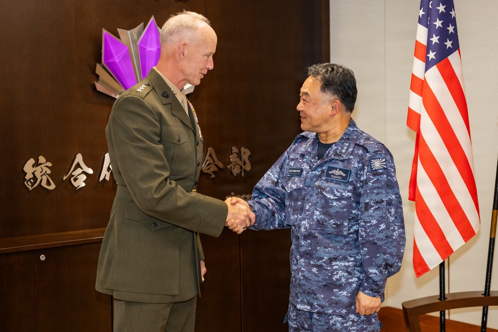 DVIDS - Images - MARFORPAC commander visits U.S. Embassy and Ministry ...