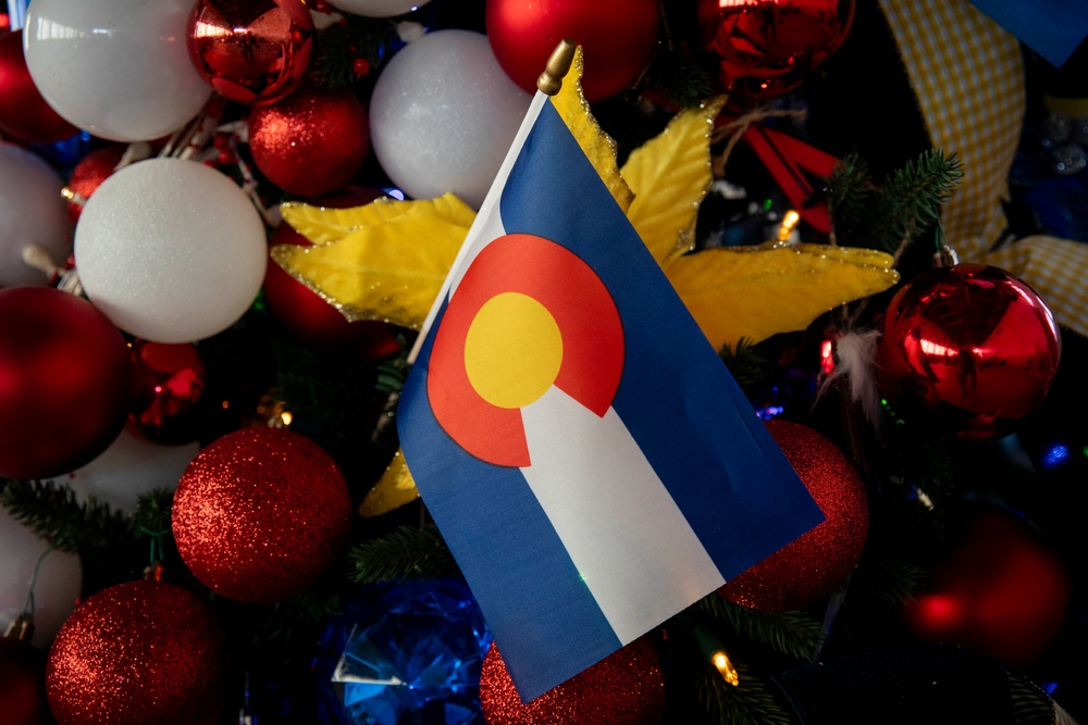 DVIDS - Images - NORAD Tracks Santa 2025 [Image 8 of 12]