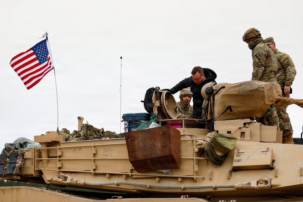 DVIDS - Images - 6-9 CAV Gunnery Live Fire and Media Day [Image 1 of 11]