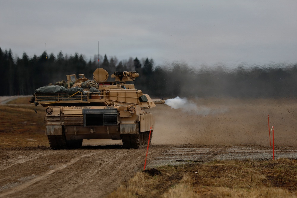 DVIDS - Images - 6-9 CAV Gunnery Live Fire [Image 2 of 11]