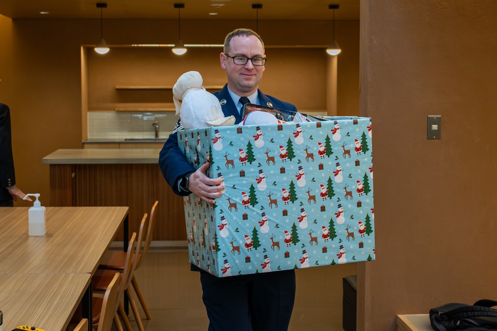DVIDS - Images - Mizuho Toy Drive: 374 MXG Airmen spread holiday cheer ...