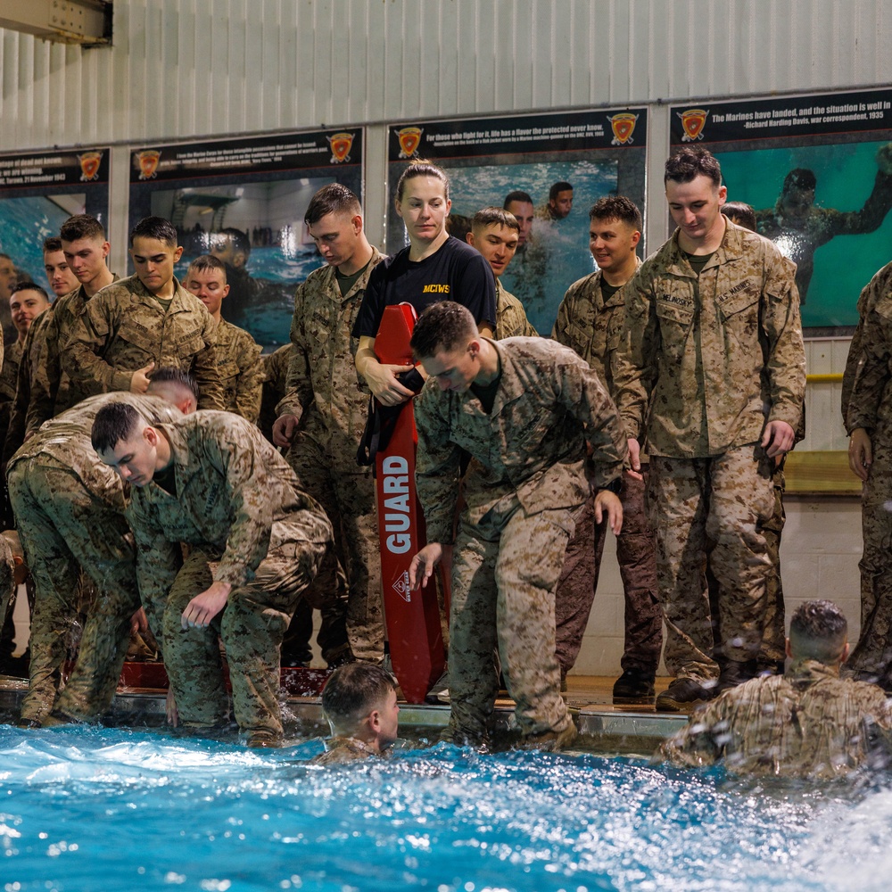 DVIDS - Images - Fox Company conducts Basic Swim Qualification [Image 2 ...