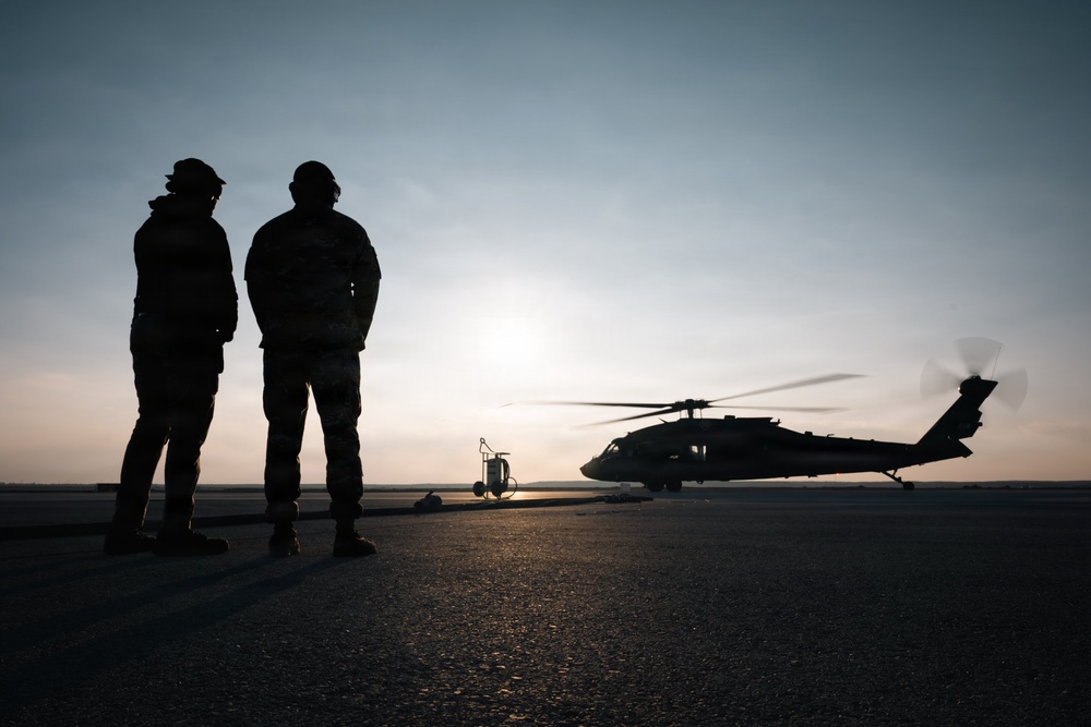 DVIDS - Images - 332 ELRS conducts first hot-pit refuel with R-20 ...