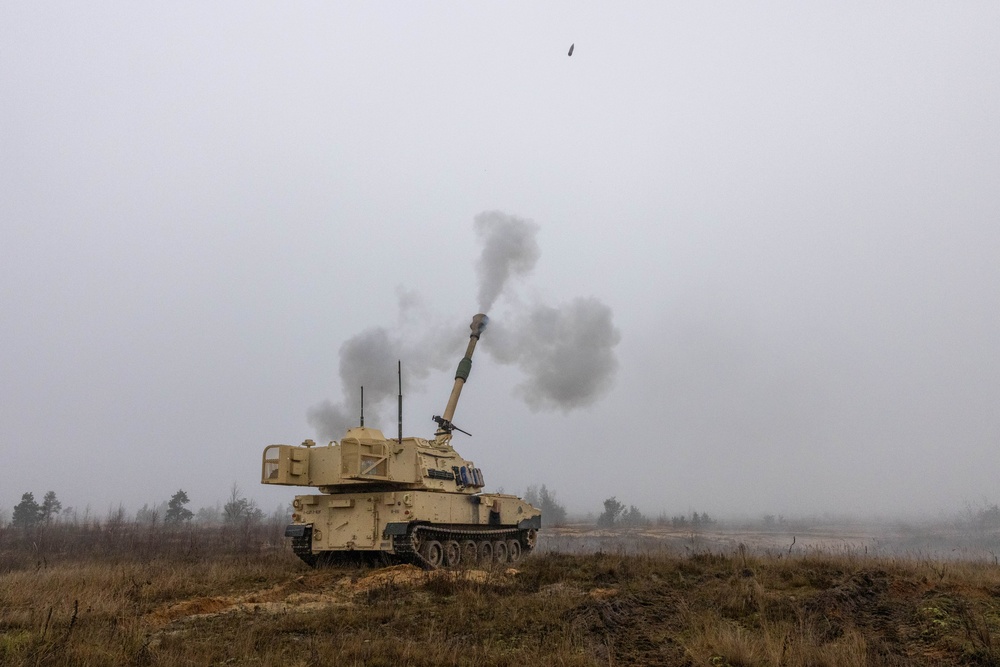 DVIDS - Images - Soldiers fire M109A7 Paladin during Table 11 ...