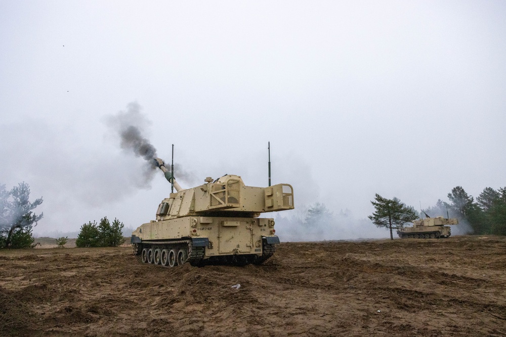 DVIDS - Images - Soldiers fire M109A7 Paladin during Table 12 ...