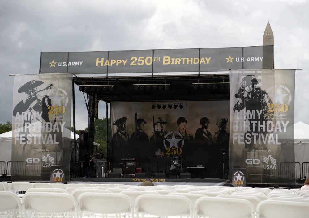 DVIDS - Images - Army 250th Birthday Festival Main Stage [Image 7 of 10]